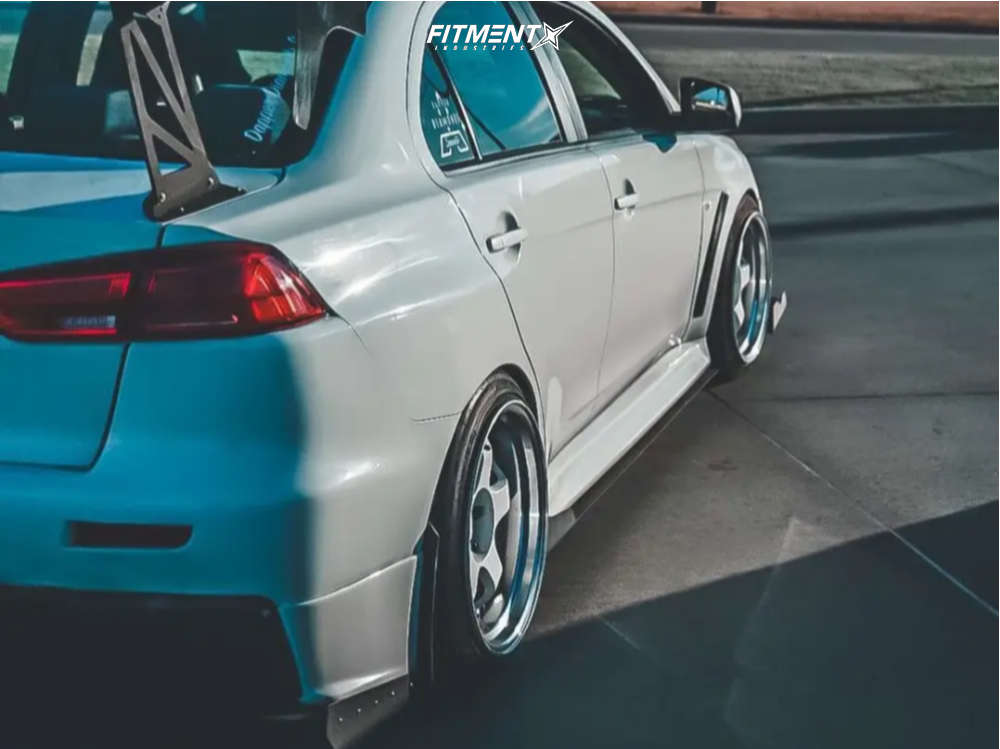 2012 Mitsubishi Lancer Evolution GSR with 18x10.5 Varrstoen Es6 and ...