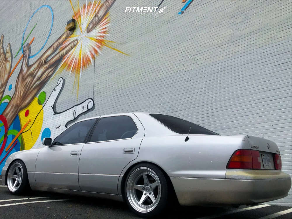 1997 Lexus LS400 Base with 18x9.5 Aodhan Ds05 and Nokian 235x40 on ...