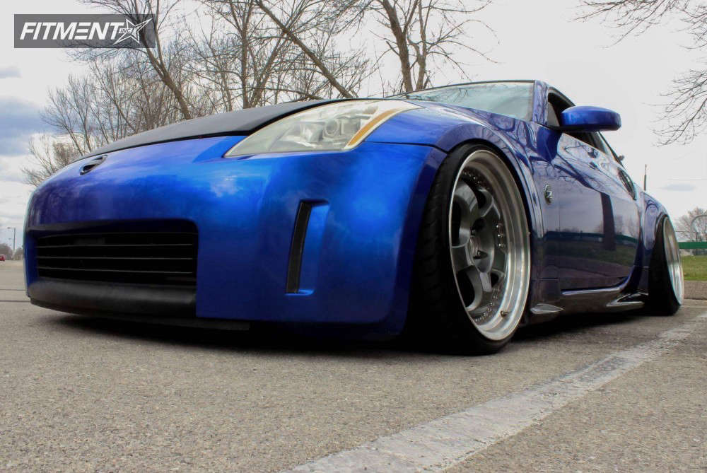 2004 Nissan 350Z Enthusiast 2dr Coupe (3.5L 6cyl 6M) with 19x9.5 ...