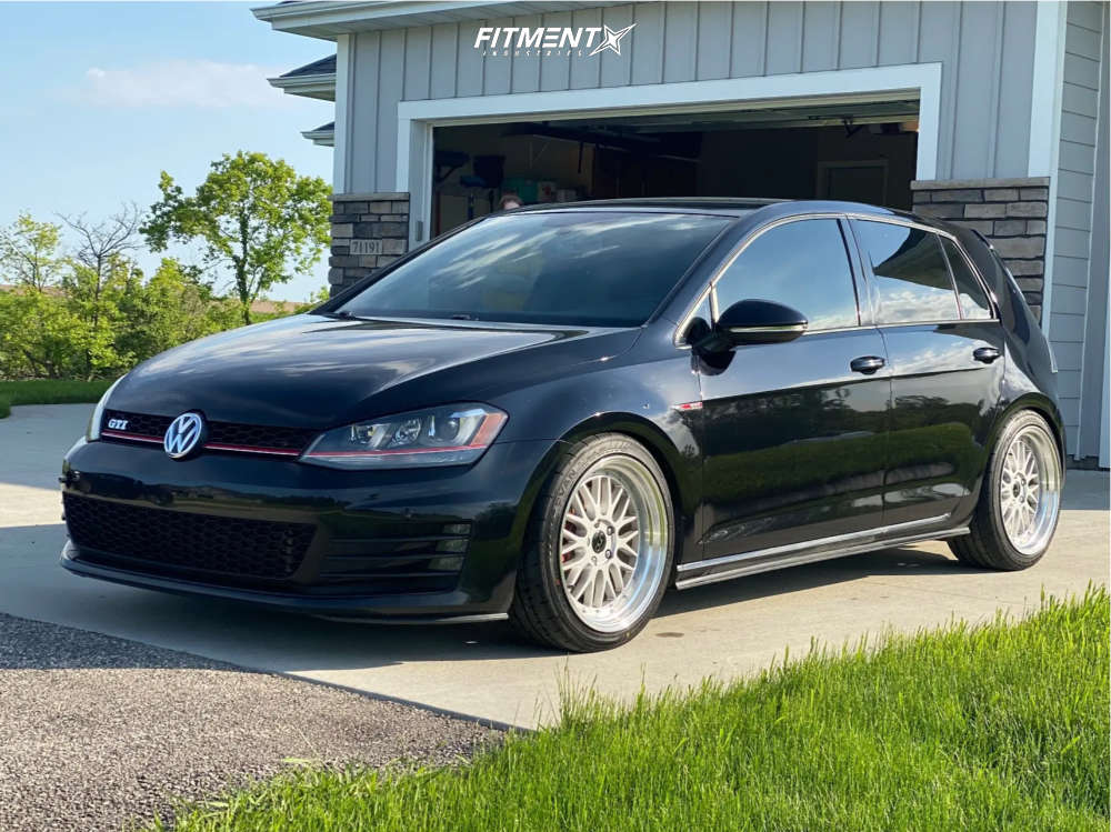 2015 Volkswagen GTI SE with 18x9 JNC Jnc005 and Continental 235x40 on ...