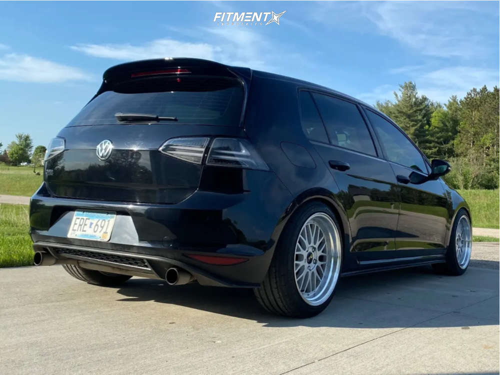 2015 Volkswagen GTI SE with 18x9 JNC Jnc005 and Continental 235x40 on ...