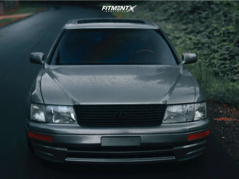 1995 Lexus LS400 Base with 18x9.5 OZ Racing Opera 2 and Achilles 225x35 ...