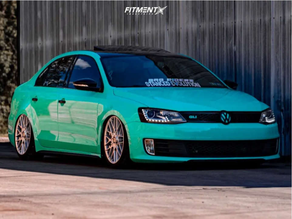 2013 Volkswagen Jetta GLI with 18x8.5 Rotiform Rse and Continental ...