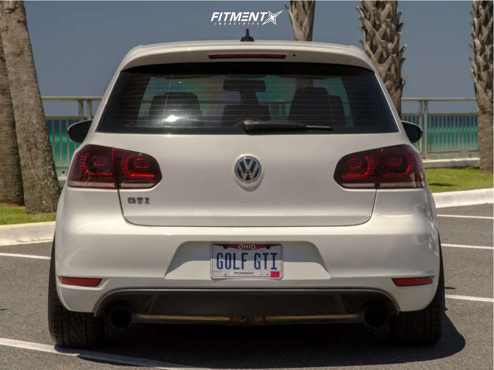 2013 Volkswagen GTI Base with 18x9 Enkei Rpf1 and Continental 225x40 on ...