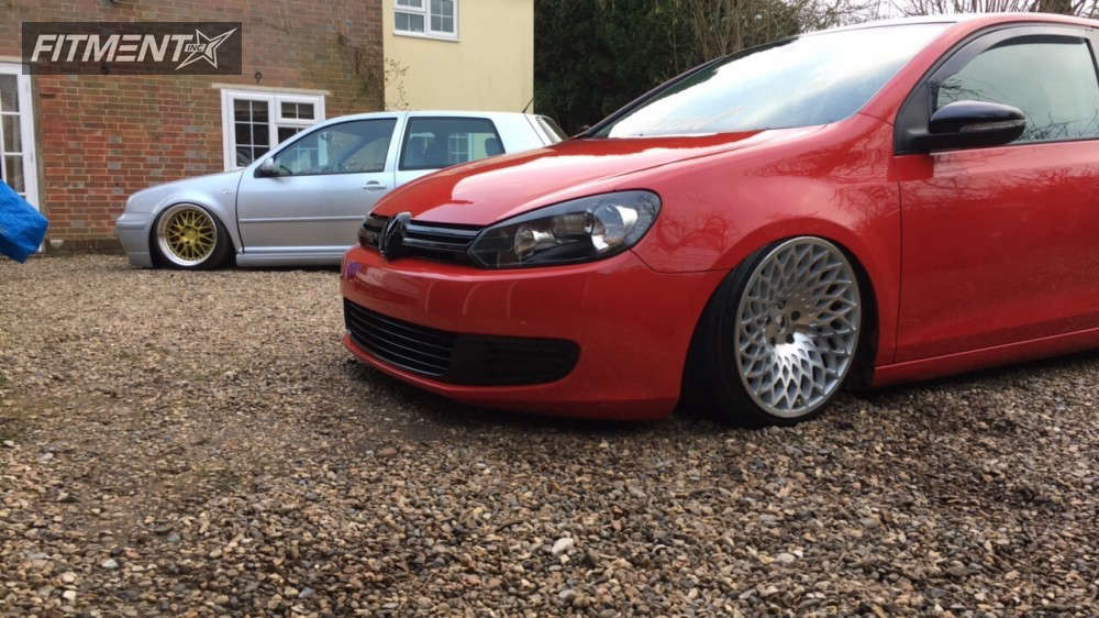 2009 Volkswagen Golf Base with 18x9.5 Japan Racing and Nankang 215x40 ...