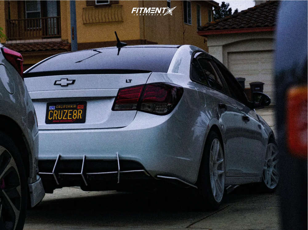 2014 Chevrolet Cruze LT with 18x8.5 ESR Cs8 and Vercelli 225x40 on ...