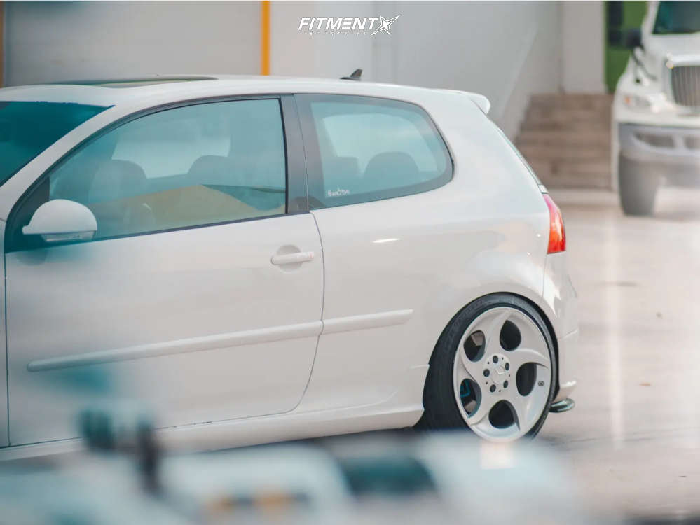 2008 Volkswagen R32 Base with 18x8.5 Ronal Alphards and Firestone ...