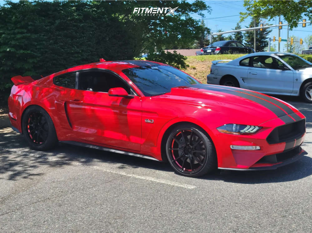 2020 Ford Mustang GT with 20x9 OE Performance 193 and Vercelli 225x35 ...