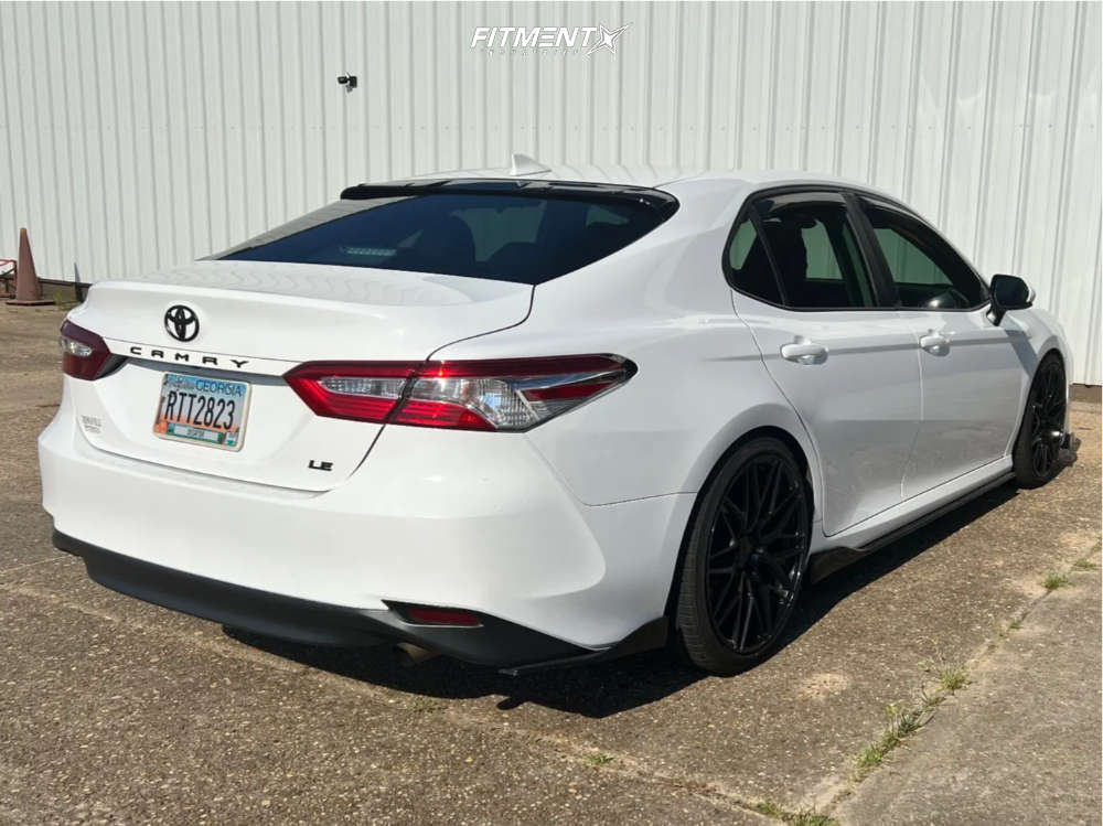 2020 Toyota Camry LE with 20x9 F1R F103 and Arroyo 245x35 on Lowering ...