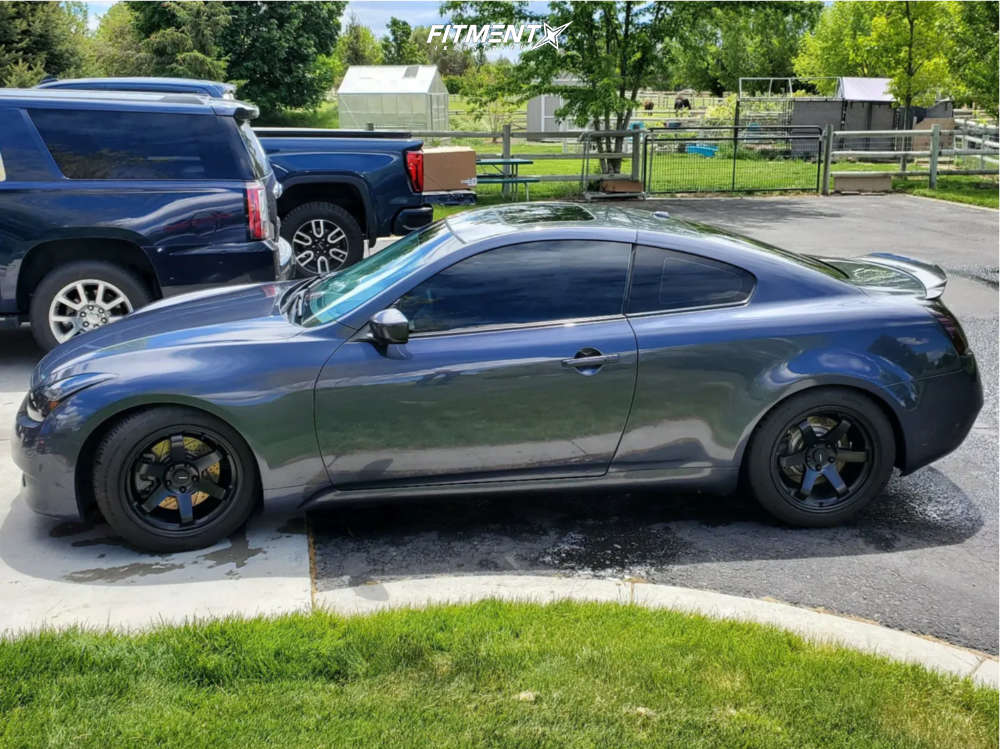 2008 INFINITI G37 Base with 18x9.5 AVID1 AV6 and Continental 255x45 on ...