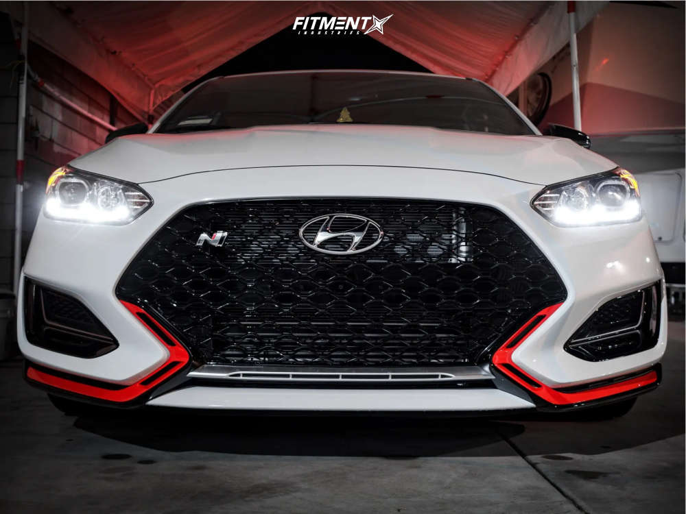 2020 Hyundai Veloster N Base with 18x8 BBS Xr and Bridgestone 245x40 on ...