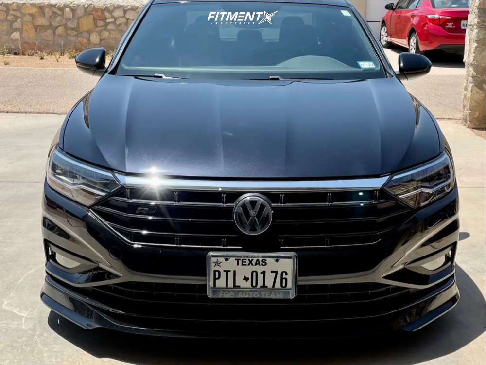 2020 Volkswagen Jetta R-Line with 18x8.5 Aodhan Ah-x and Michelin ...