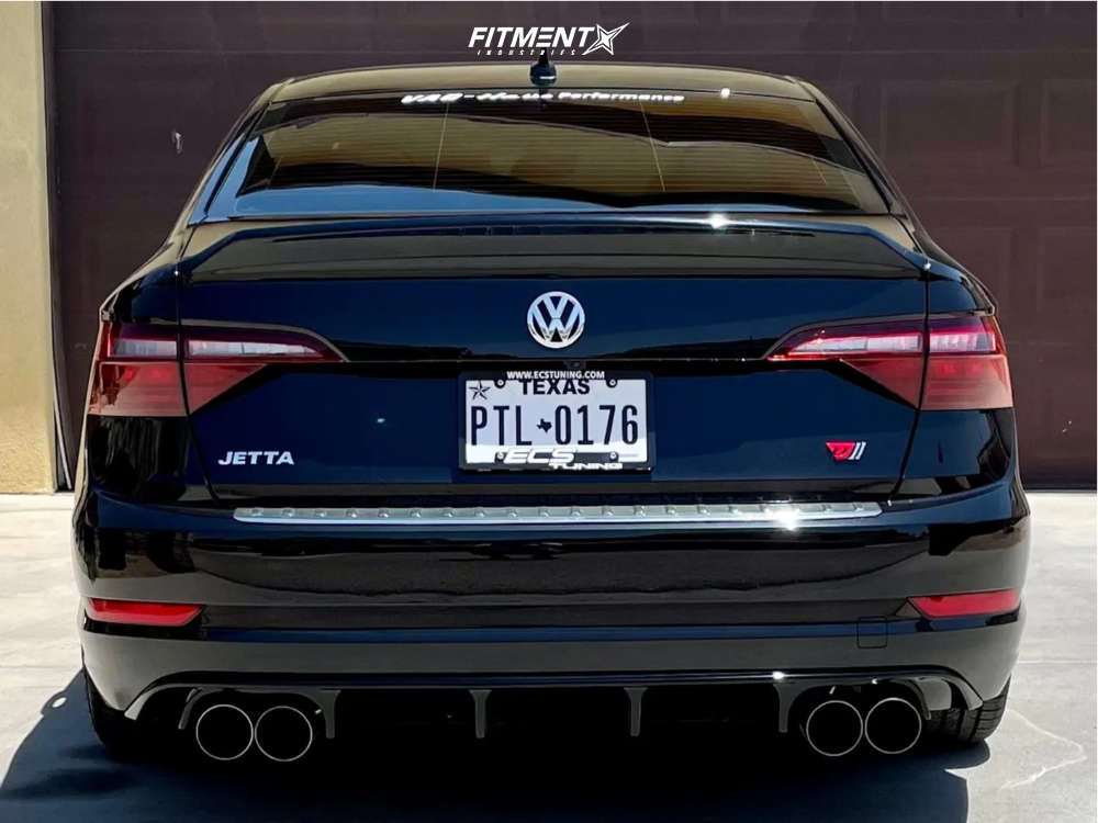 2020 Volkswagen Jetta R-Line with 18x8.5 Aodhan Ah-x and Michelin ...