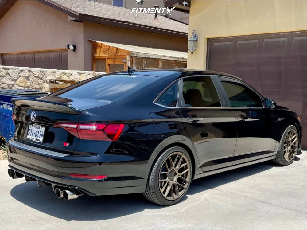 2020 Volkswagen Jetta R-Line with 18x8.5 Aodhan Ah-x and Michelin ...