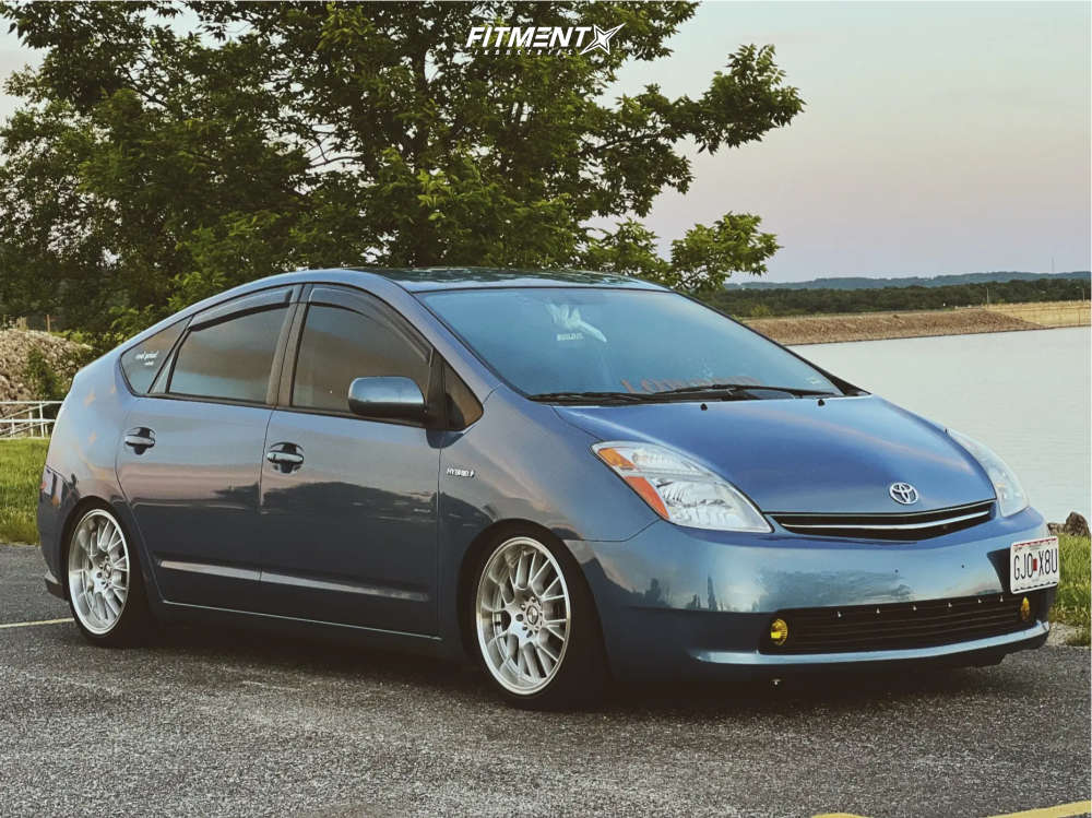 2008 Toyota Prius Touring with 17x7.5 Shift Crank and Vercelli 205x40 ...