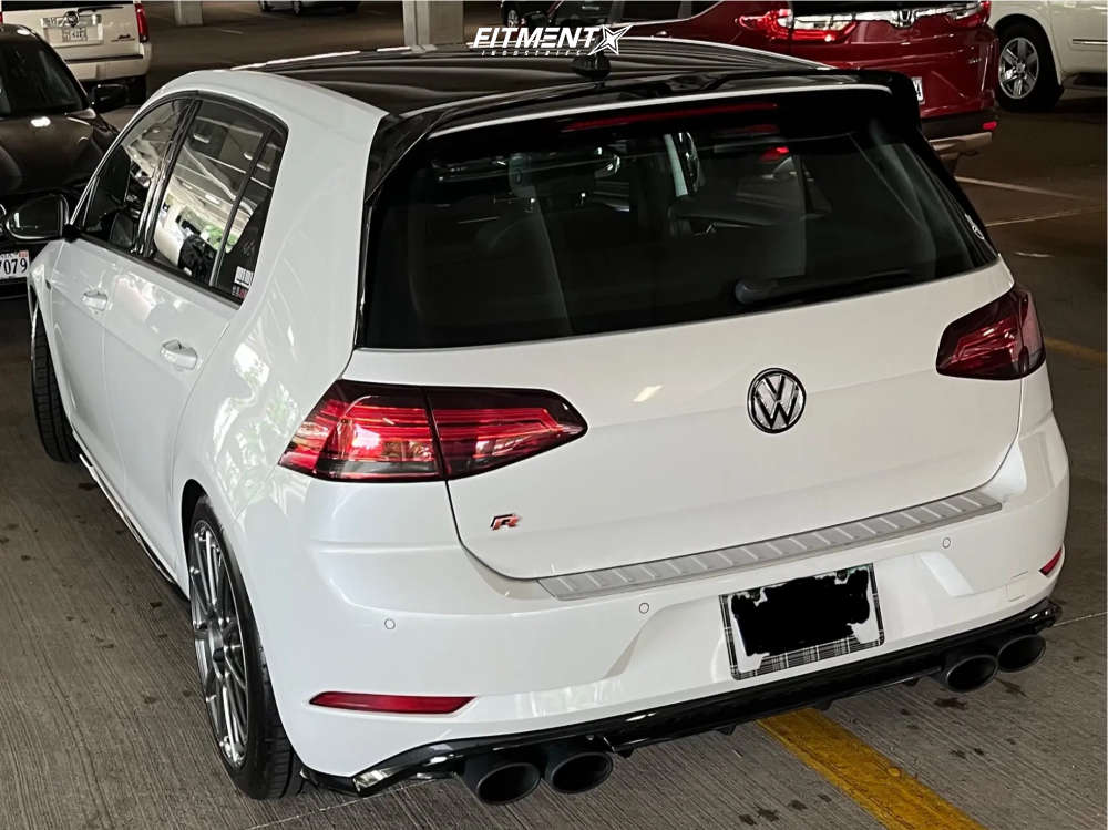 2019 Volkswagen Golf R Base with 18x8.5 Neuspeed Rse11r and Continental ...