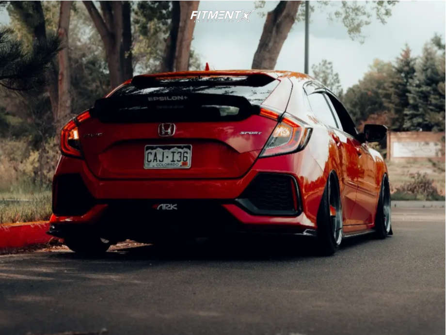 2017 Honda Civic Sport with 18x9.5 Kansei Knp and Kumho 215x40 on Air ...