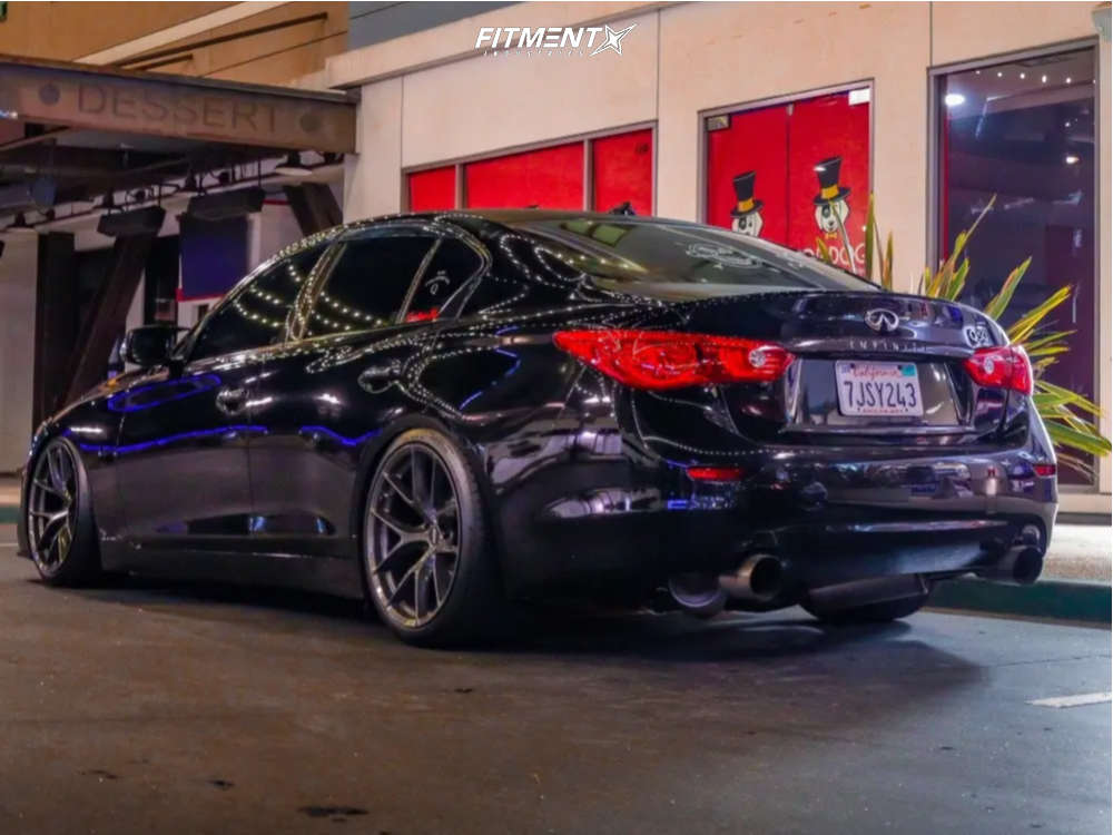 2015 INFINITI Q50 Premium with 19x10.5 ESR Rf2 and Continental 255x35 ...