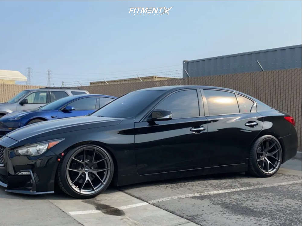 2015 INFINITI Q50 Premium with 19x10.5 ESR Rf2 and Continental 255x35 ...