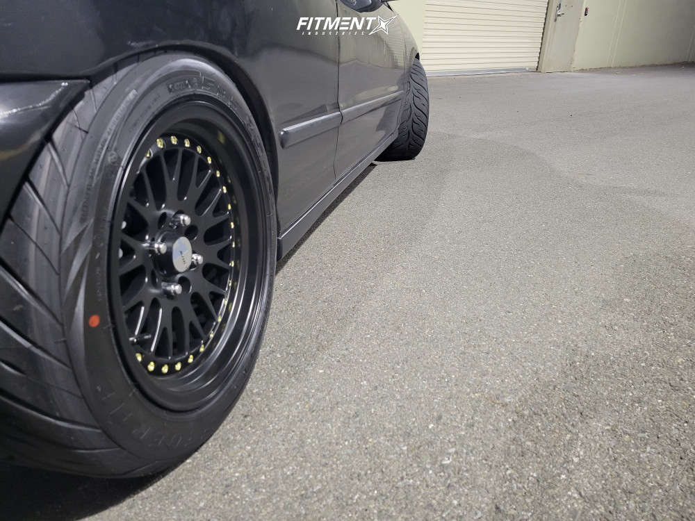 1994 Acura Integra LS with 15x8 AVID1 Av12 and Federal 205x50 on ...