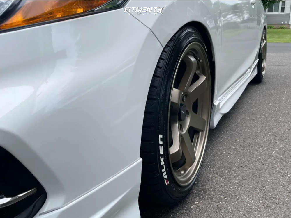 2015 Honda Civic Si with 18x8.5 AVID1 Av6 and Falken 225x40 on Lowering ...