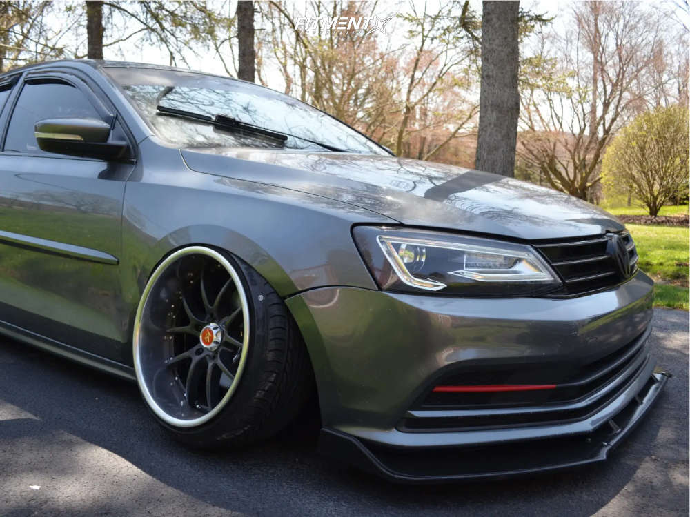 2017 Volkswagen Jetta SE with 17x9.5 Work Vs Ss and Nexen 205x40 on Air ...