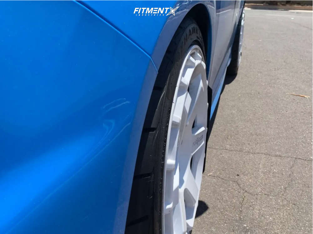 2017 Ford Focus RS with 19x8.5 Rotiform Kb1 and Firestone 245x35 on ...