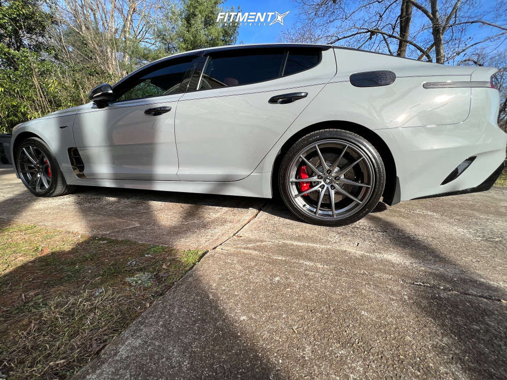2018 Kia Stinger GT2 with 18x8 Konig Oversteer and Michelin 275x35 on ...