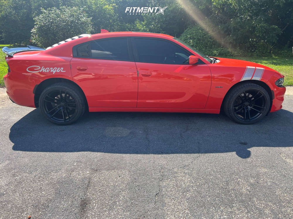 2018 Dodge Charger R~T with 20x11 Voxx Replicas Hellcat Widebody 2 and ...