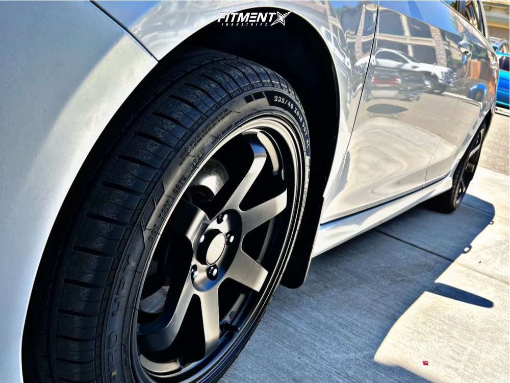 2012 Toyota Camry SE with 18x8.5 AVID1 AV6 and GT Radial 235x40 on ...