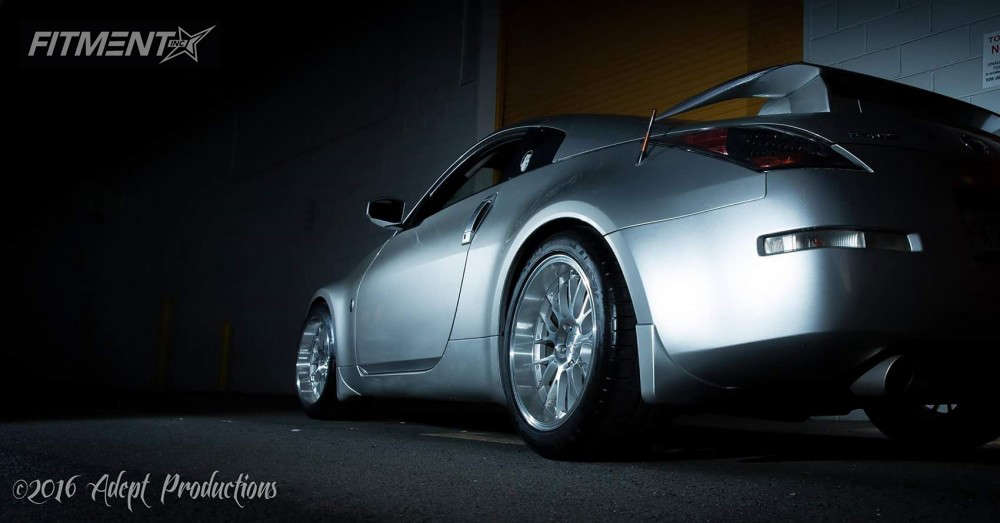 2003 Nissan 350Z Enthusiast with 18x9.5 Square G6 and Michelin 245x40 ...