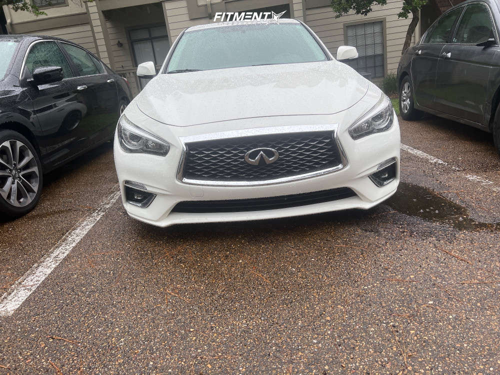 2018 INFINITI Q50 Luxe with 19x9.5 Aodhan Ds02 and Continental 255x40 ...