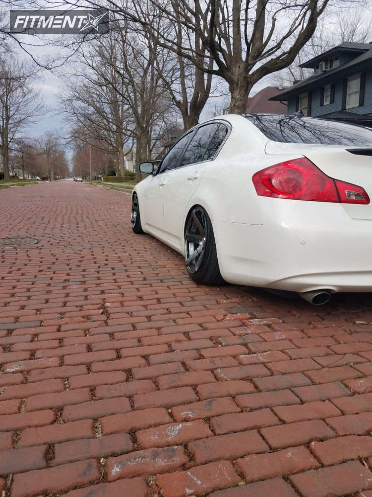 2012 INFINITI G37 Journey with 18x9.5 Cosmis Racing S1 and Accelera ...