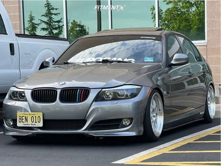 2011 BMW 328i XDrive Base with 18x9.5 Aodhan Ah02 and Vercelli 225x40 ...