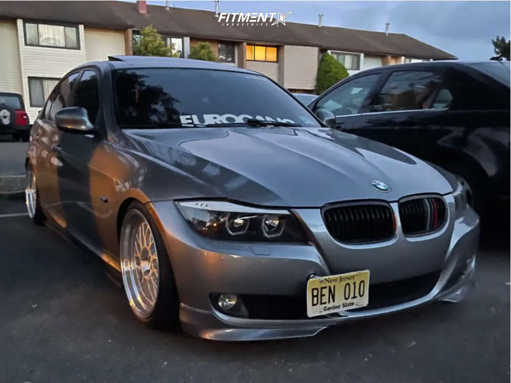 2011 BMW 328i XDrive Base with 18x9.5 Aodhan Ah02 and Vercelli 225x40 ...