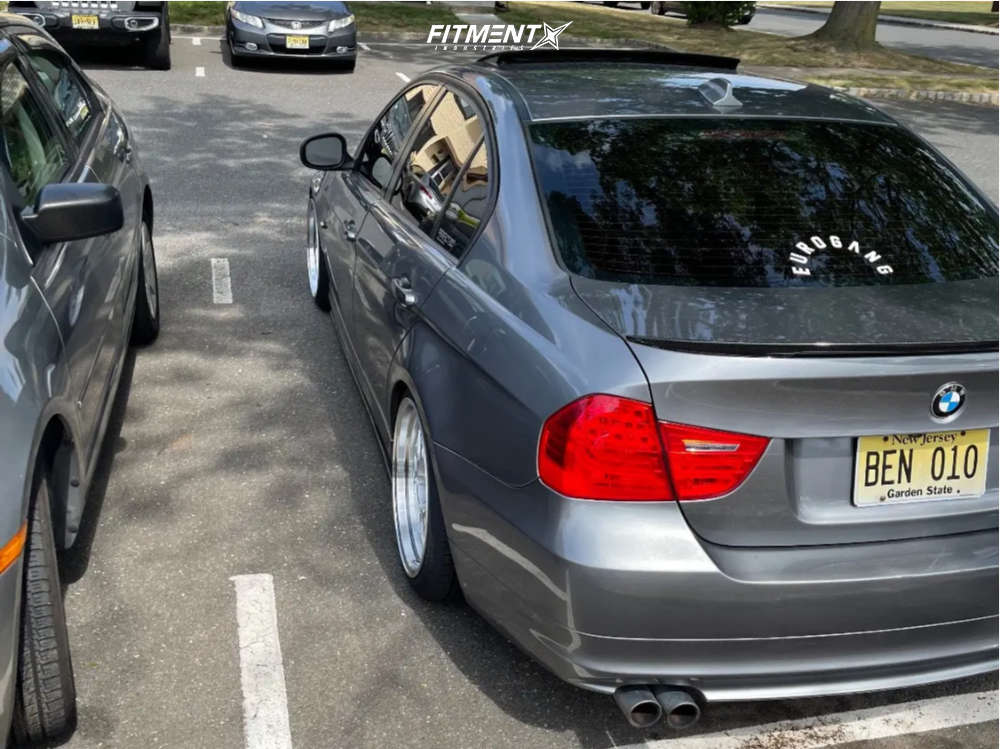 2011 BMW 328i XDrive Base with 18x9.5 Aodhan Ah02 and Vercelli 225x40 ...