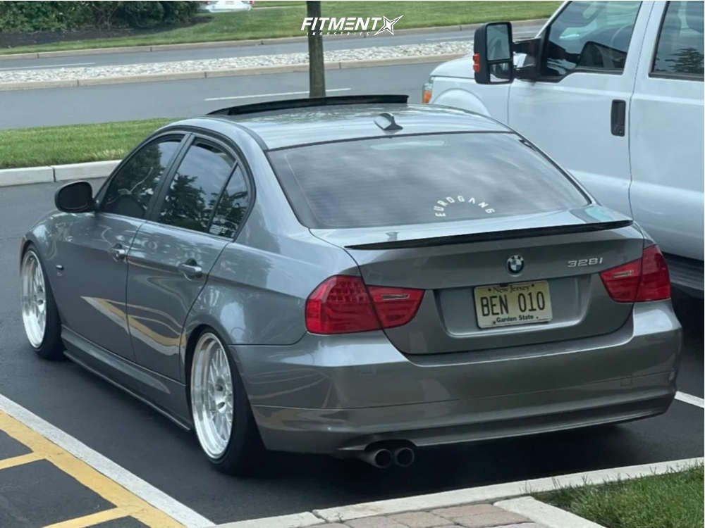 2011 BMW 328i XDrive Base with 18x9.5 Aodhan Ah02 and Vercelli 225x40 ...