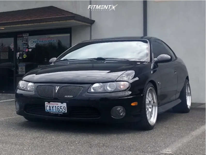 2004 Pontiac GTO Base with 18x8.5 Aodhan Ah02 and BFGoodrich 225x40 on ...