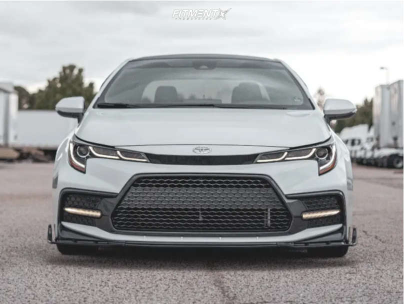 2022 Toyota Corolla SE with 18x8.5 AVID1 Av6 and Vercelli 225x40 on ...
