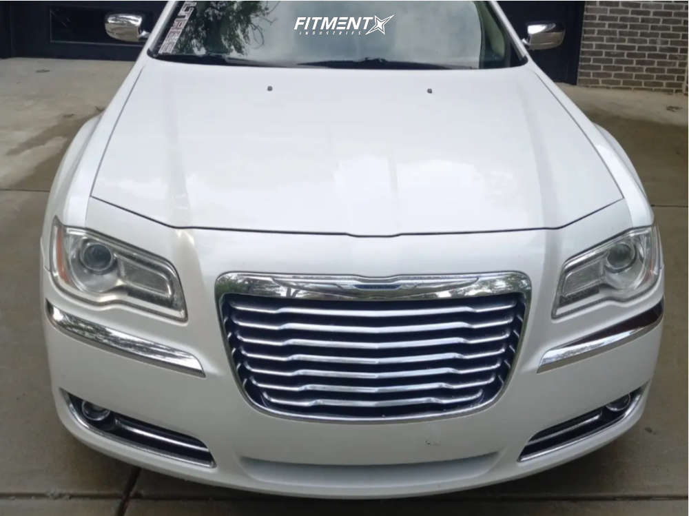 2012 Chrysler 300 Limited with 22x10.5 1AV Zx4 and Delinte 265x35 on ...