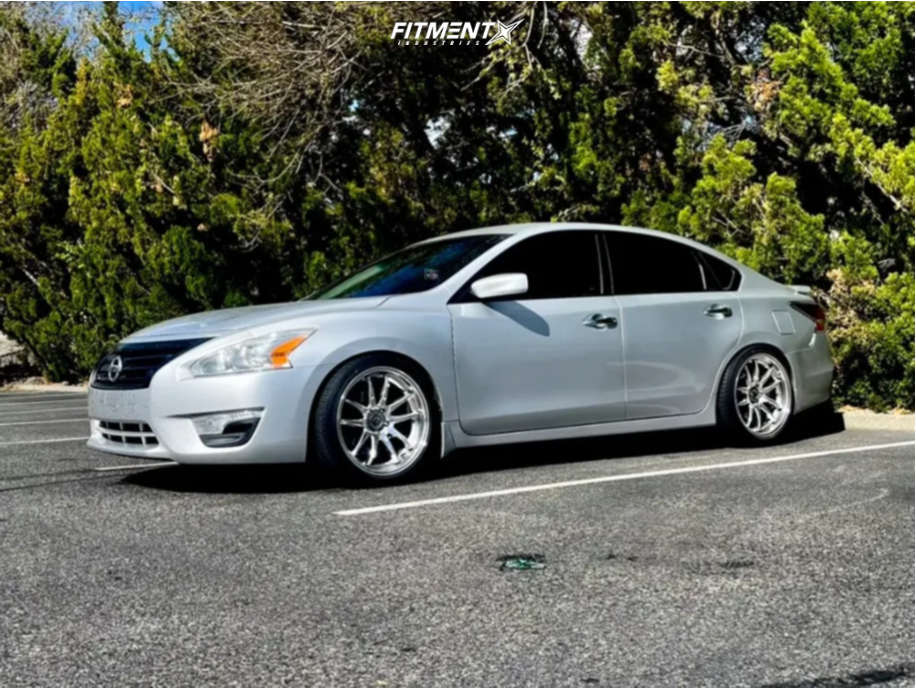 2015 Nissan Altima S with 19x9.5 Aodhan Ds02 and Yokohama 225x35 on ...