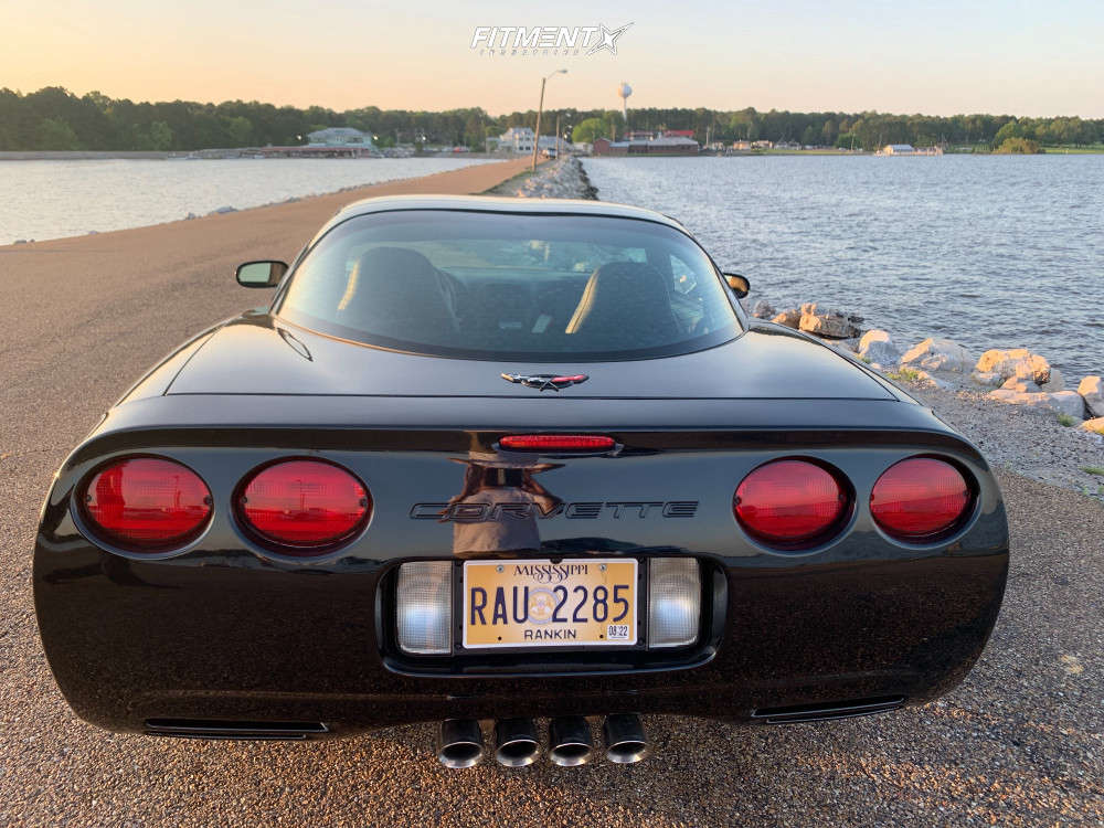 2000 Chevrolet Corvette Base with 19x9 XO Verona and Michelin 235x35 on ...