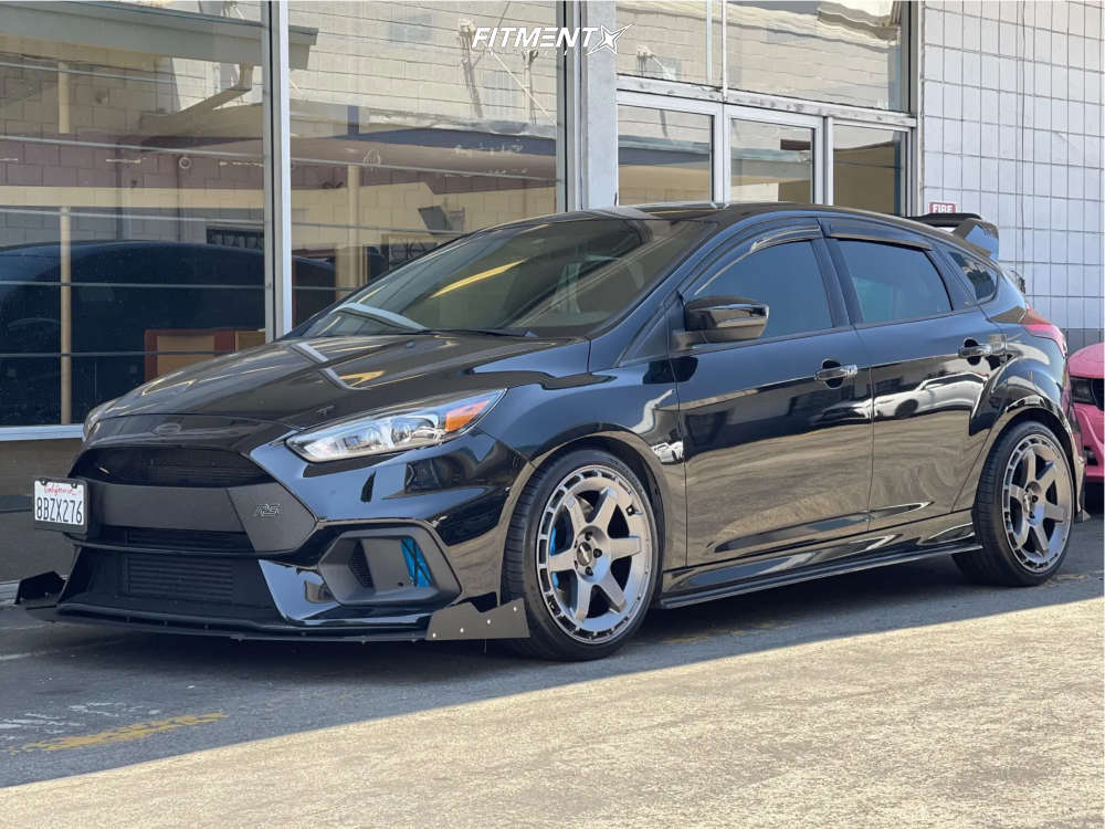 2017 Ford Focus RS with 19x8.5 Rotiform Kb1 and Michelin 235x35 on ...