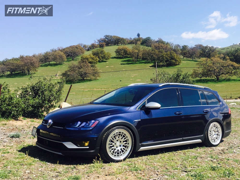 2017 Volkswagen Golf Alltrack SEL with 18x8.5 Radi8 R8a10 and ...