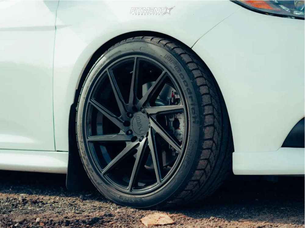 2014 Ford Focus ST with 18x8.5 F1R F29 and BFGoodrich 235x40 on ...