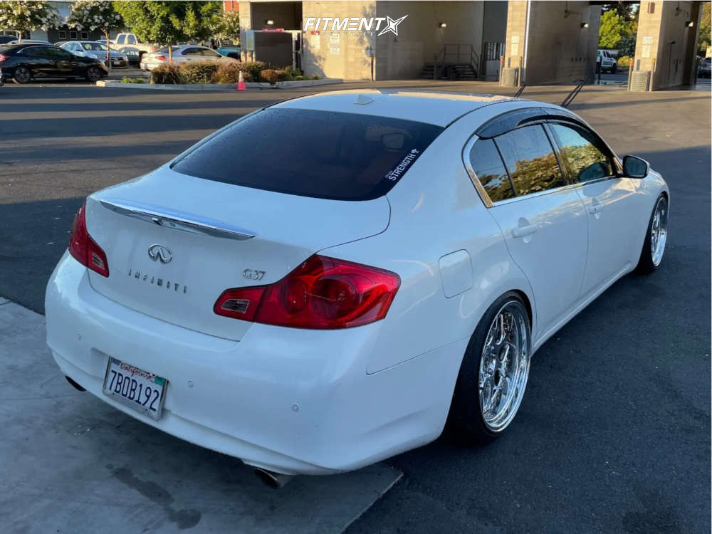 2013 INFINITI G37 Journey with 19x9.5 Aodhan Ds01 and Vercelli 225x40 ...