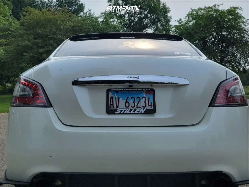 2014 Nissan Maxima SV with 19x8.5 INOVIT Torque and Continental 255x40 ...