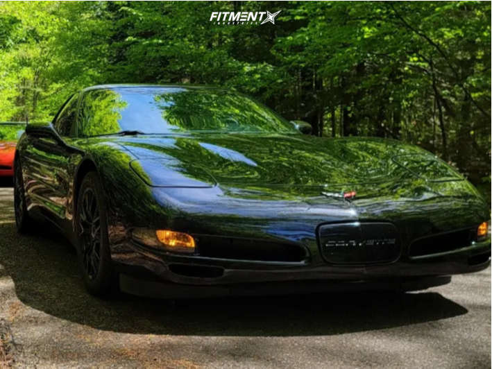 1999 Chevrolet Corvette Base with 17x8.5 Factory Reproductions Fr22 and ...