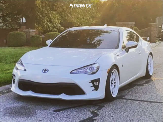 2019 Toyota 86 GT with 17x9.5 Enkei Rpf1 and Pirelli 225x35 on Coilovers | 2322691 | Fitment ...