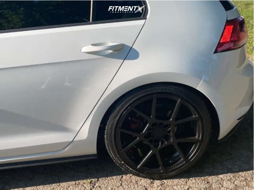 2015 Volkswagen GTI SE with 18x8.5 Rotiform Kps and Falken 225x40 on ...